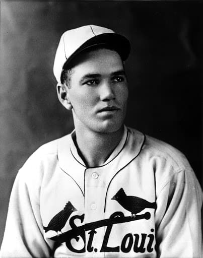 Dizzy Dean, an American professional baseball player - Players Bio