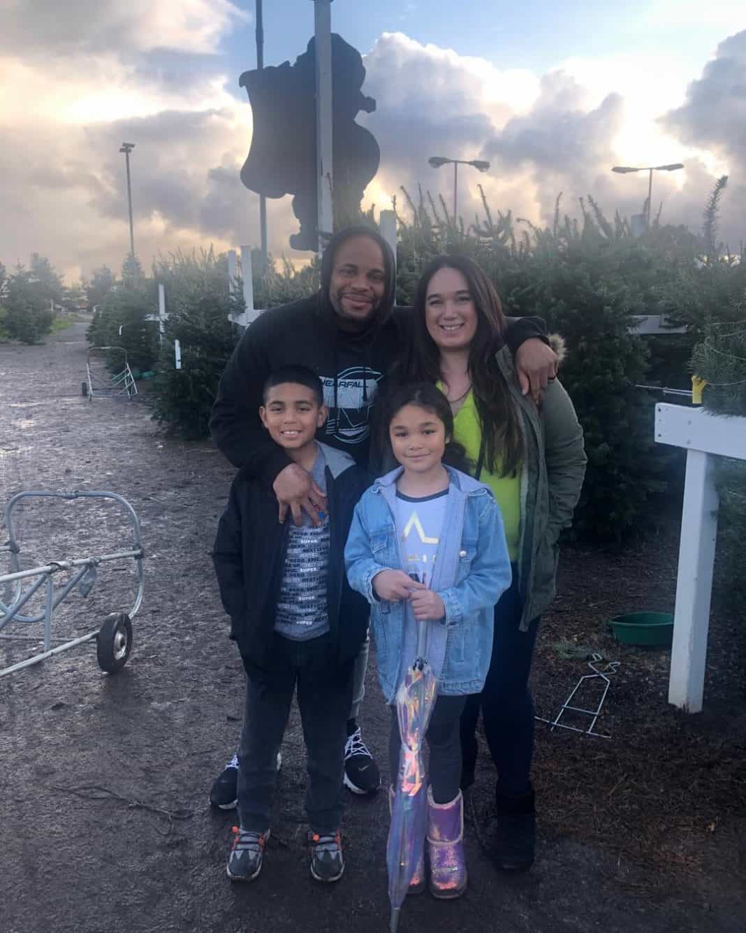 Daniel Cormier [2021 Update]: Career, Wife, Children & Net Worth