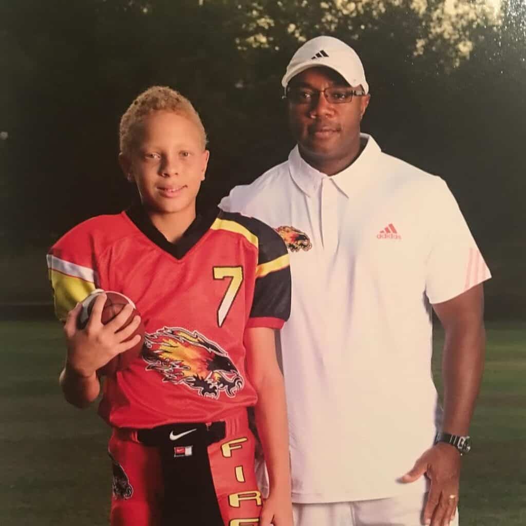 Spencer Rattler with his parents and sister. - Players Bio