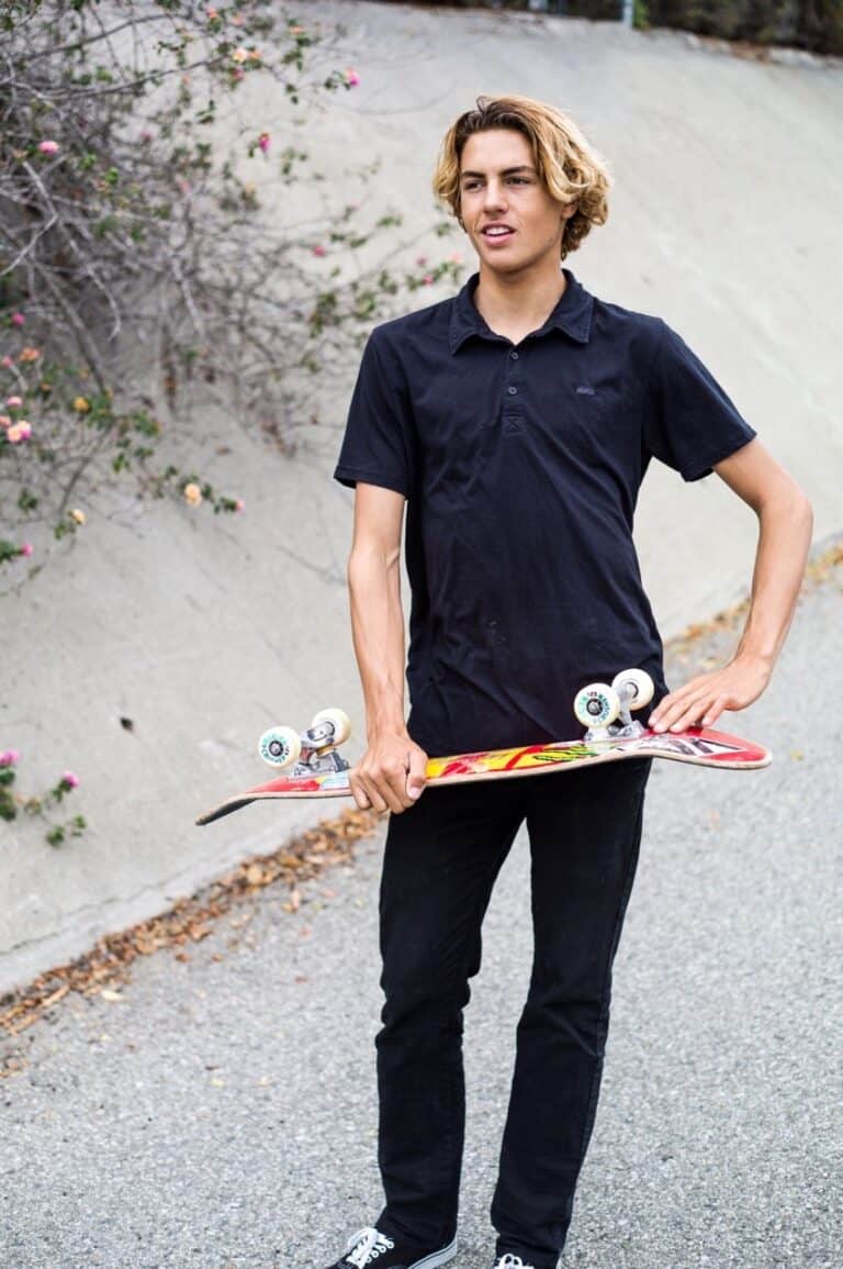 Curren Caples Bio Mom Girlfriend Flip Sponsors Players Bio