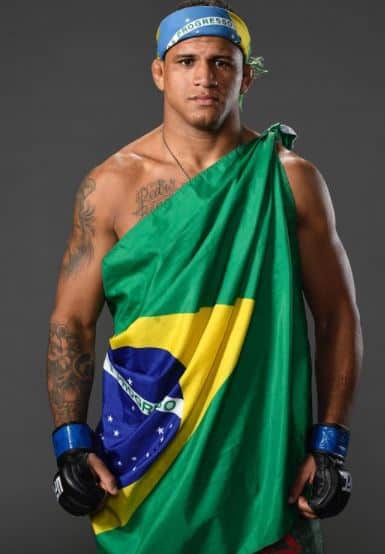 Gilbert Burns- Early Life, Career, UFC, Covid-19 & Net Worth - Players Bio