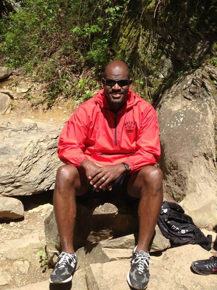 Antone Davis [2021 Update]: NFL, Honors, Net Worth & Son