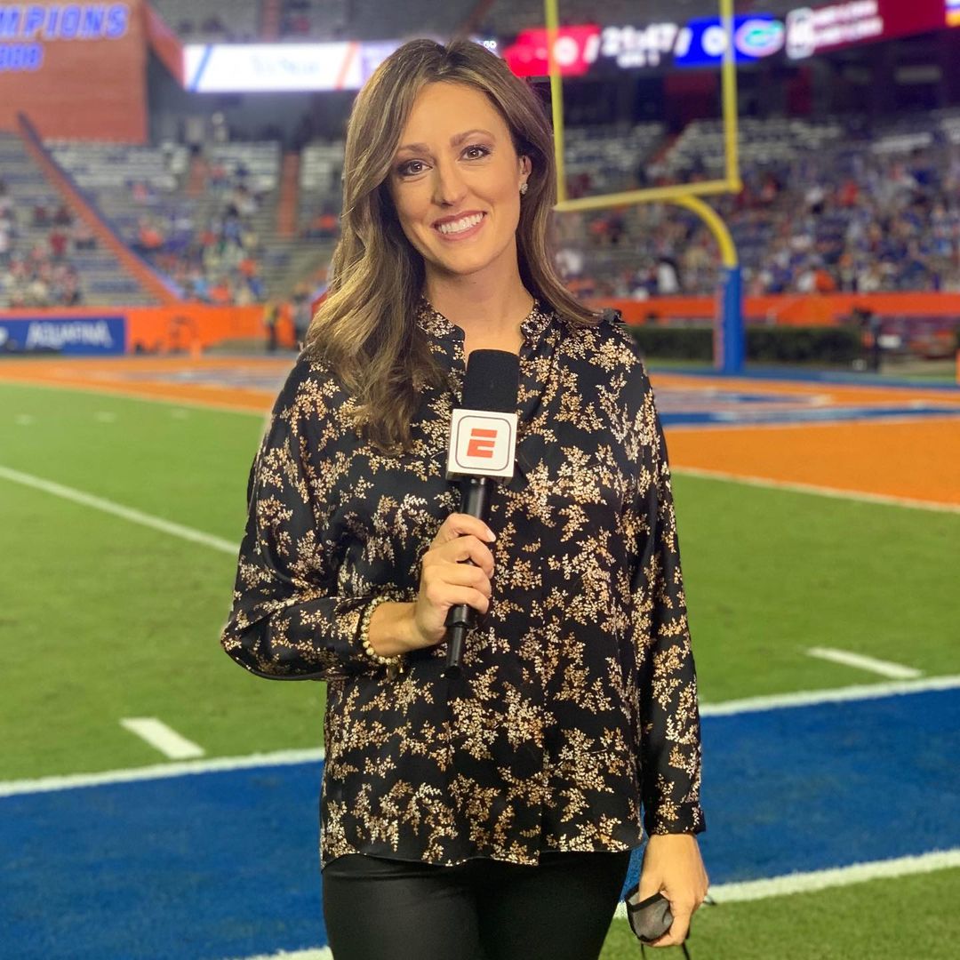 Allison Williams Bio [2022 Update]: Early Life & Net Worth - Players Bio