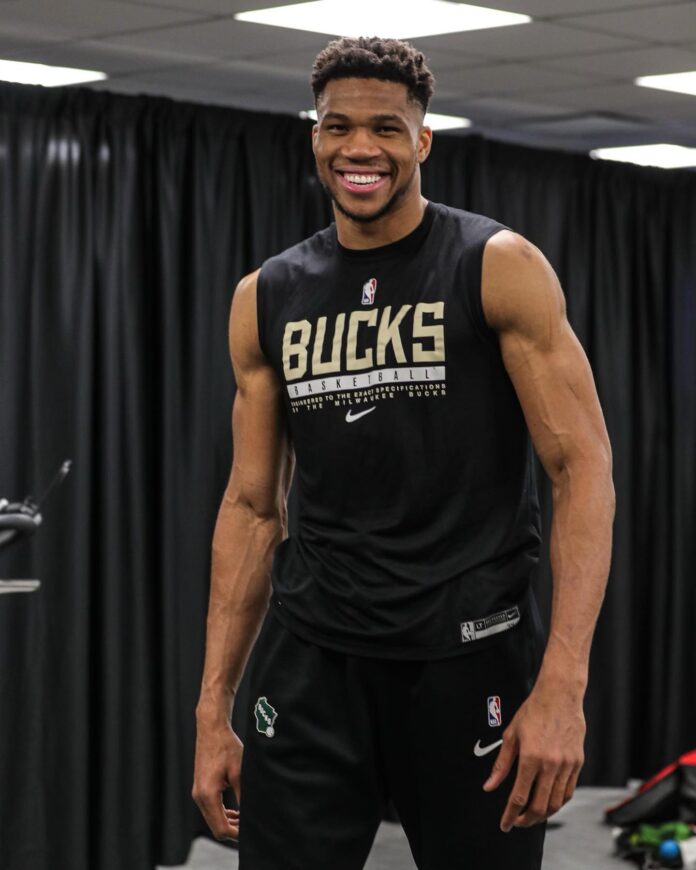 Giannis Antetokounmpo [2022 Update] : Brothers & Net Worth