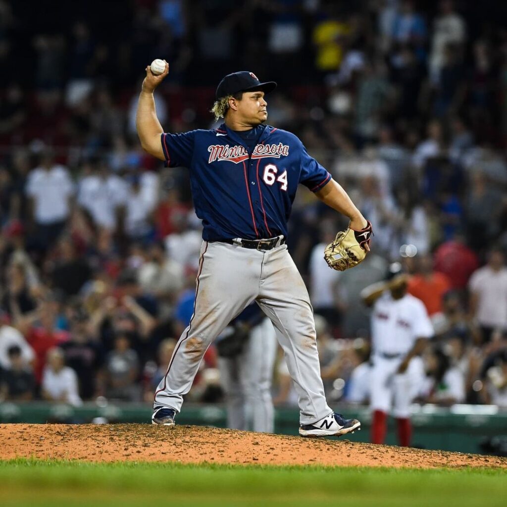 Willians Astudillo Bio: Early Life, Baseball Career & Net Worth ...