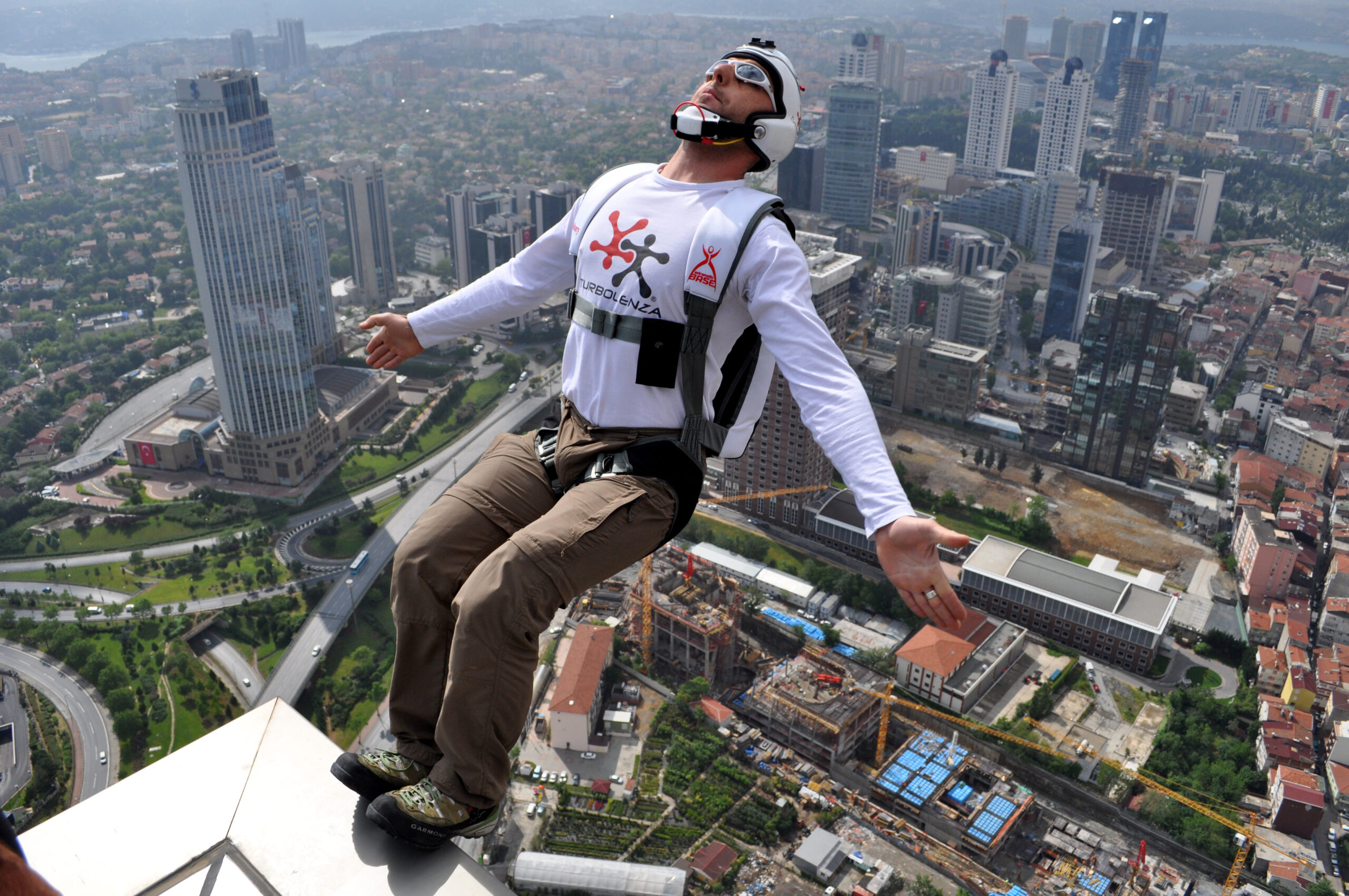 BASE_Jumping - Players Bio