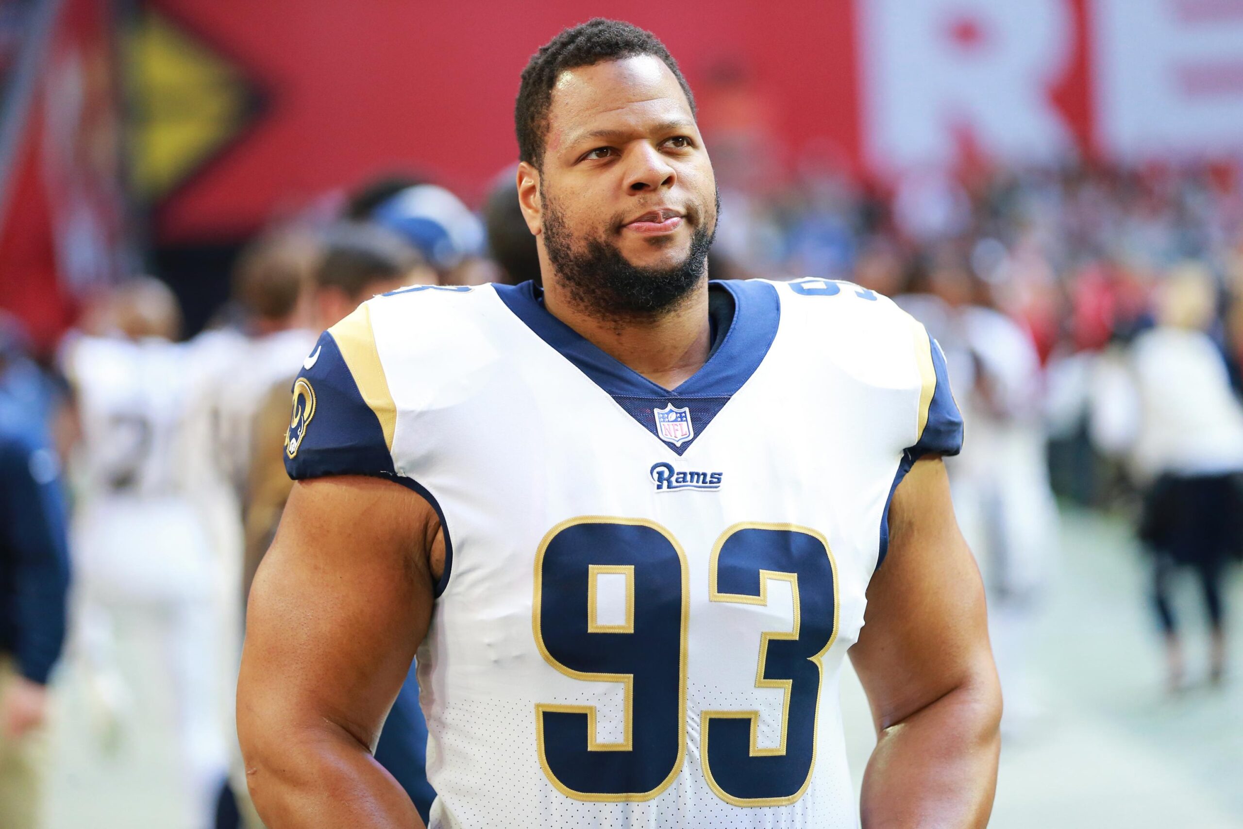 suh - Players Bio