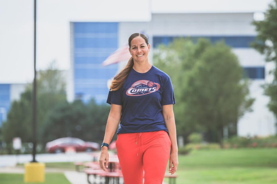 Cat Osterman Bio: Career, Net Worth, Husband & Olympics - Players Bio