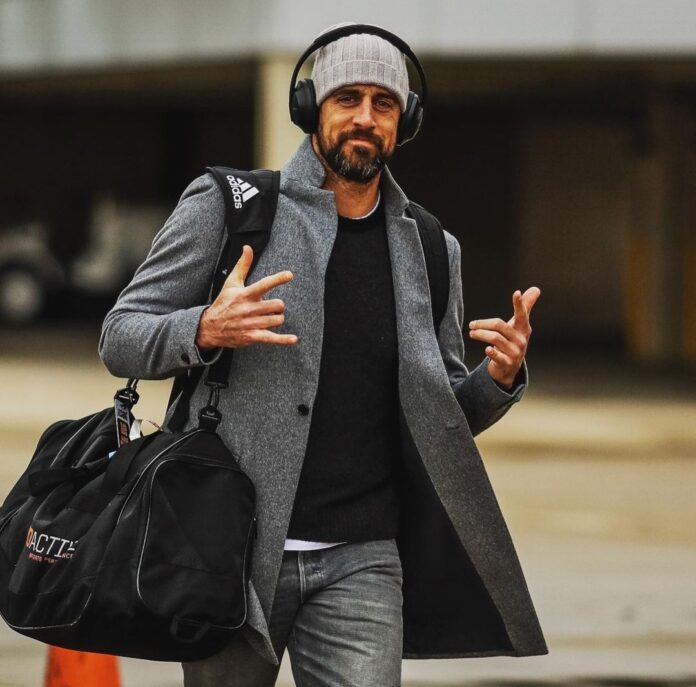 12 Best Looking NFL Players - Players Bio