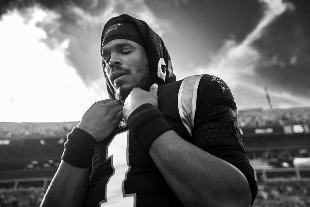 12 Best Looking NFL Players - Players Bio