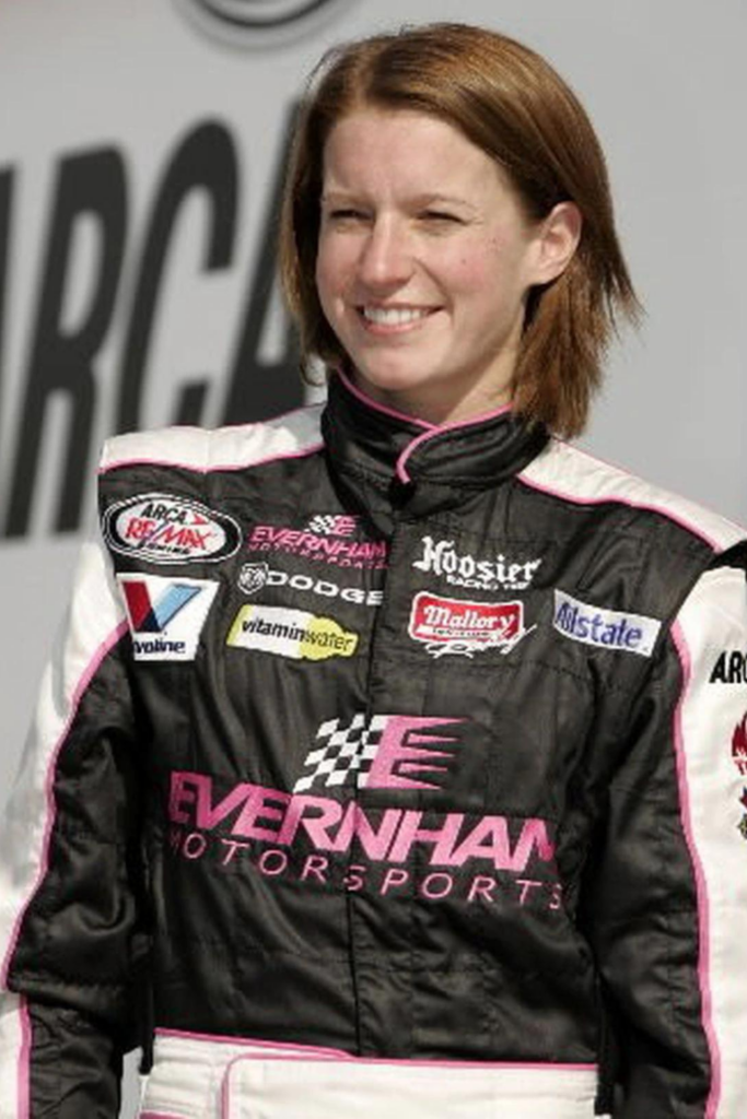 Top 16 Best Female NASCAR Drivers - Players Bio