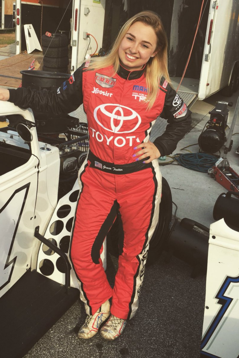 Top 16 Best Female NASCAR Drivers - Players Bio