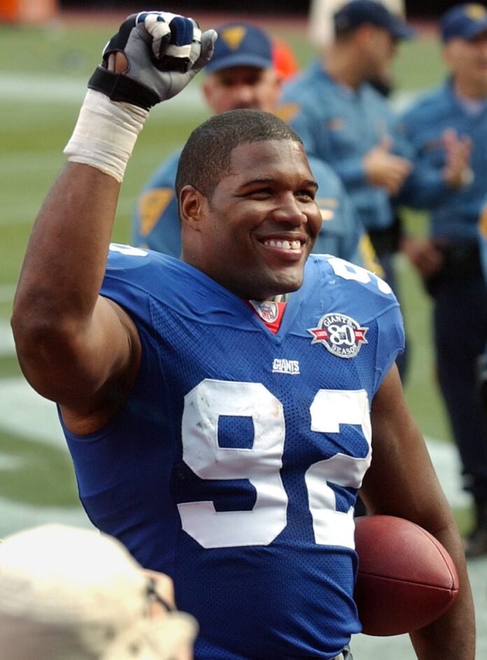 Is Michael Strahan Gay? - Wife, Kids & Net Worth - Players Bio