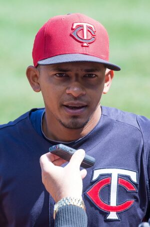 10 Shortest MLB Home Runs of Current Year - Players Bio