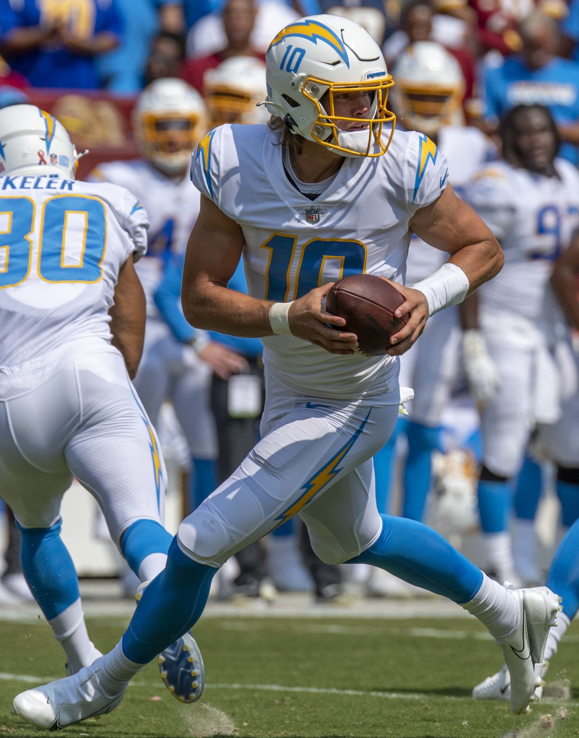 Top 12 NFL Quarterbacks of Current Year - Players Bio