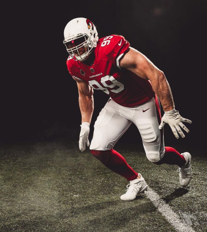 Ranking 15 Best NFL Edge Rushers - Players Bio
