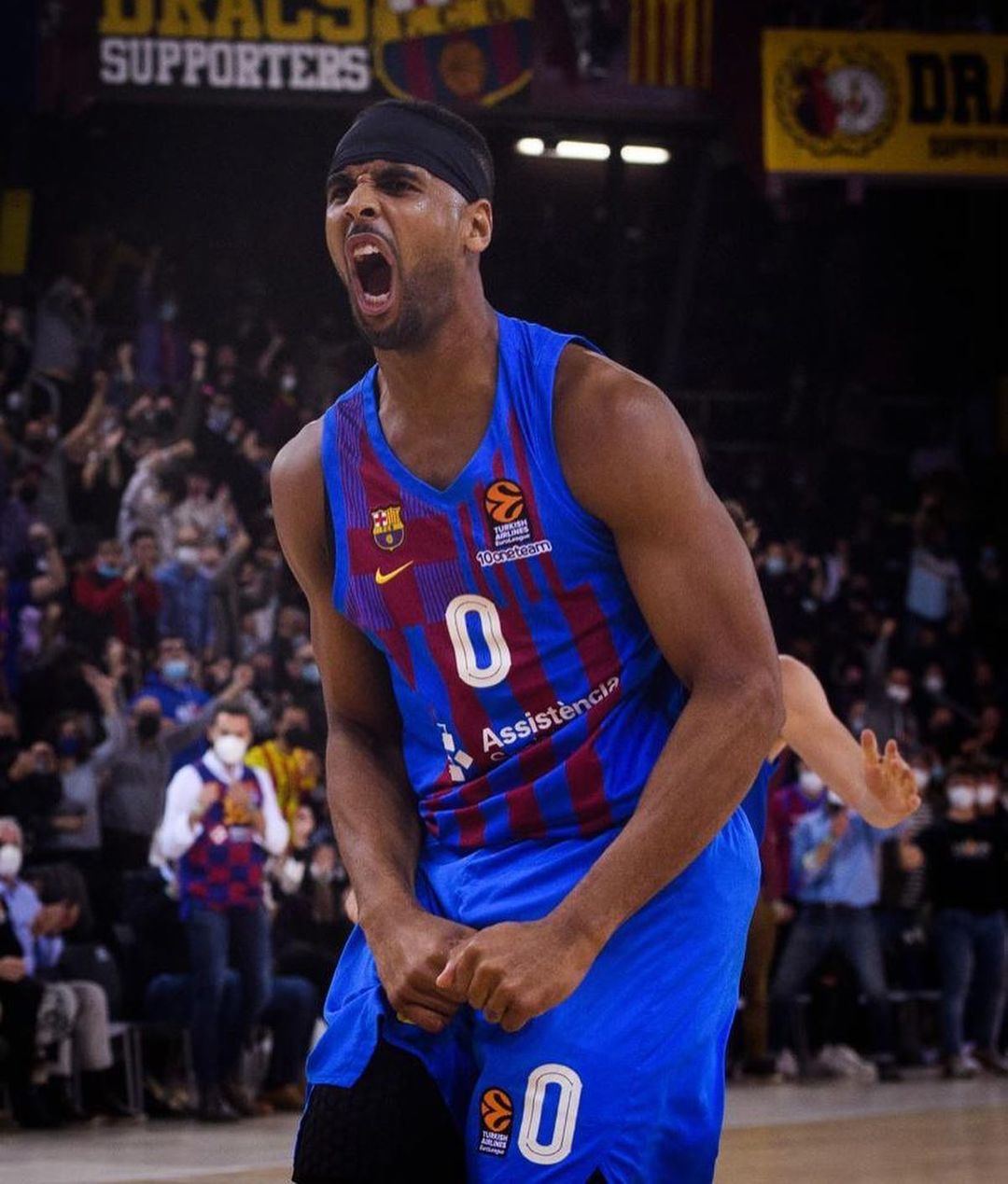 Brandon Davies: Wife, FC Barcelona & Net Worth - Players Bio