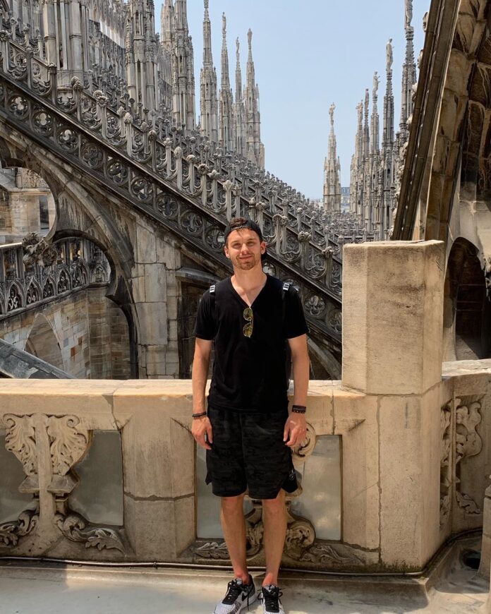 Ilya Sorokin: Net Worth, Contracts, Girlfriend & Family - Players Bio