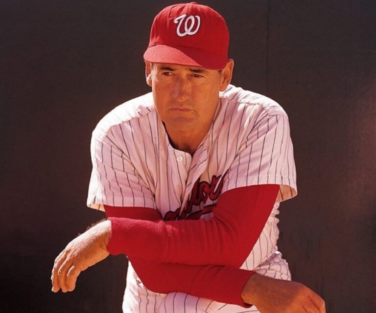 Details About the Greatest Hitter; Ted Williams - Players Bio