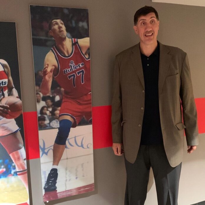 Gheorghe Muresan Bio: Early Life, Career, Wife & Net Worth - Players Bio