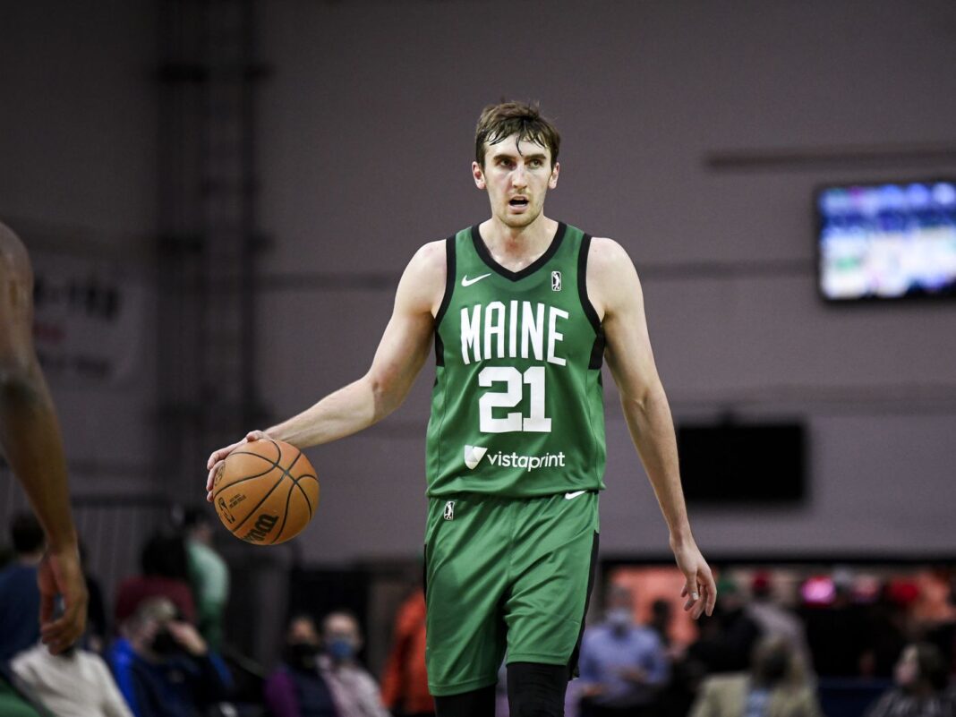 Luke Kornet Bio: Career & Net Worth - Players Bio