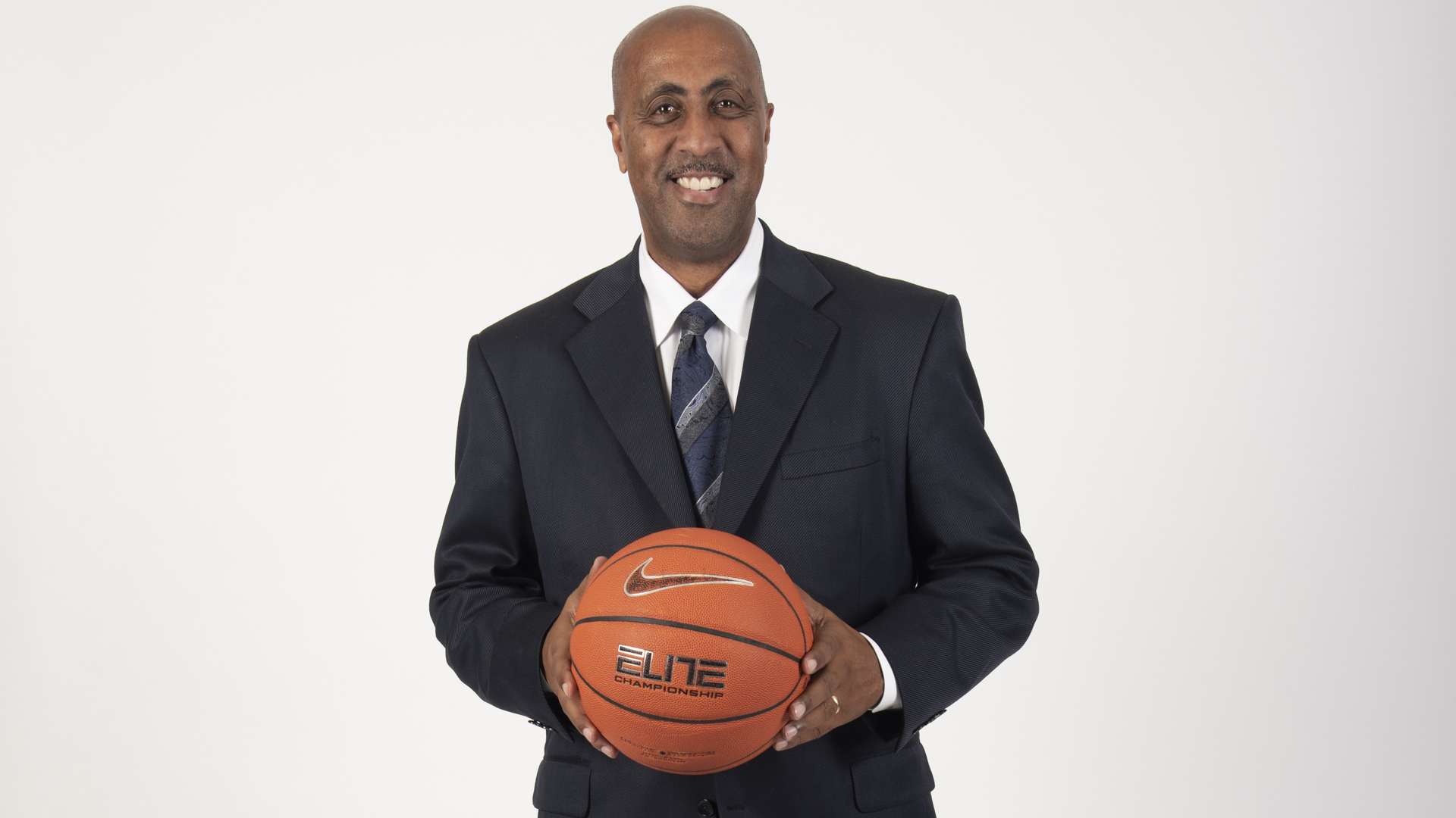 Lorenzo Romar [2022 Update]: NBA & Net Worth - Players Bio