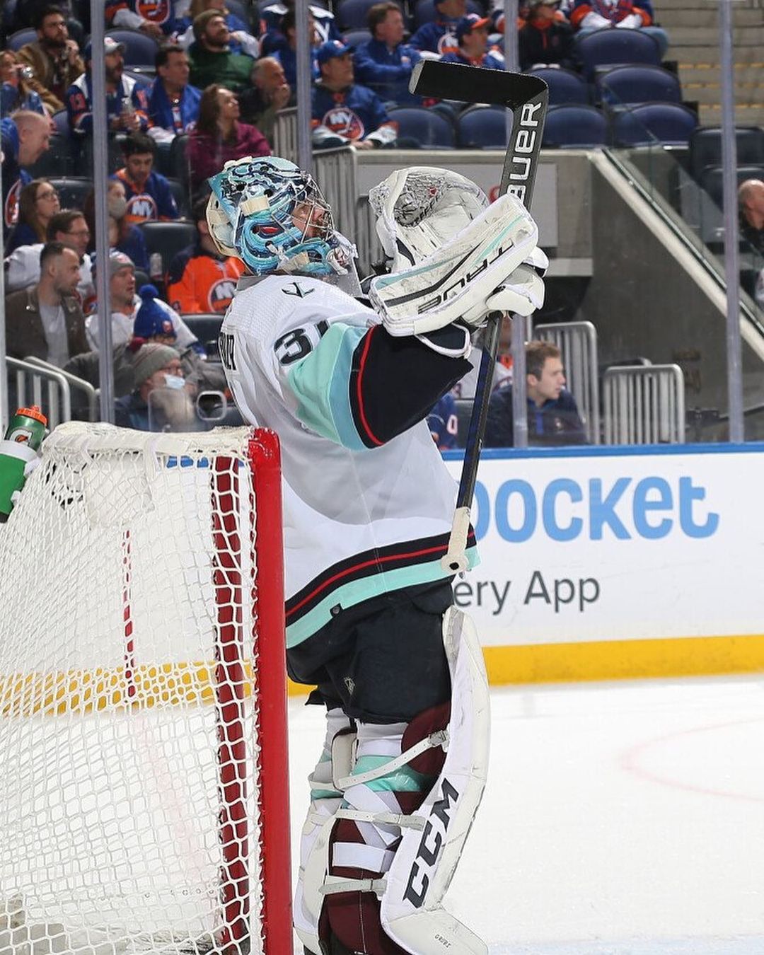 Philipp Grubauer: NHL, Olympics & Girlfriend - Players Bio