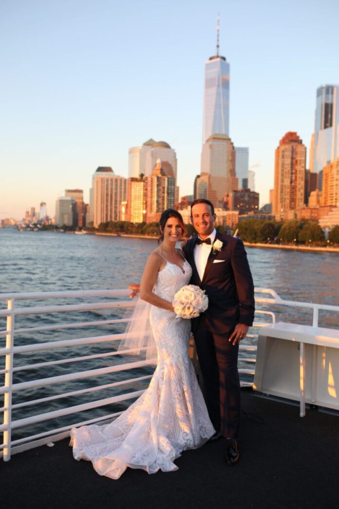 Jen Lada Bio: ESPN, Career, Net Worth, Salary, Husband & Harassments ...