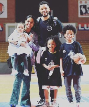 Chris Wright | Basketball, Disease & Family - Players Bio
