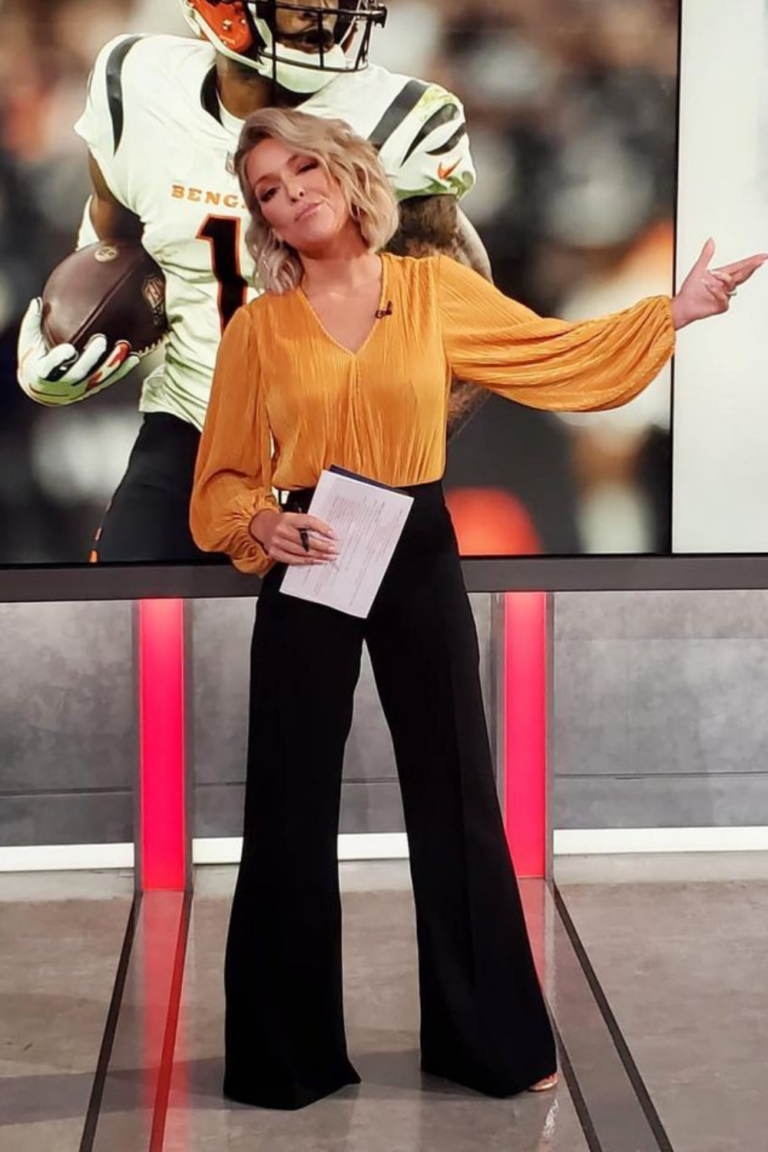 Colleen Wolfe Bio: Childhood, Husband, Net Worth & NFL - Players Bio