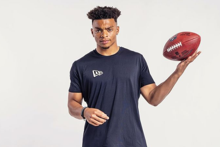 Justin Fields - Players Bio