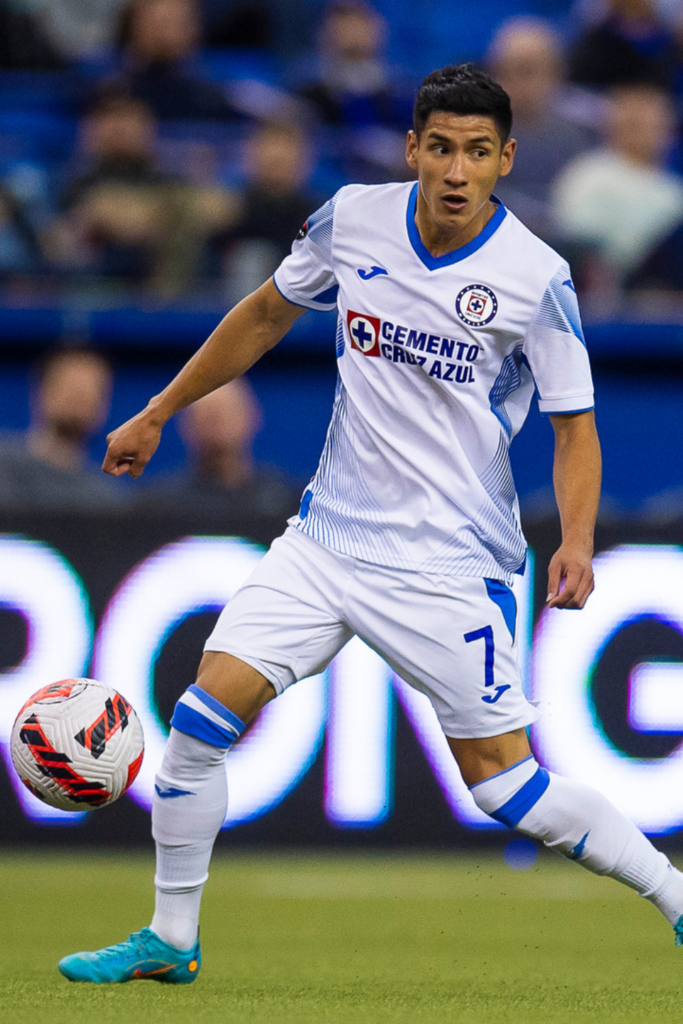 Uriel Antuna Bio: World Cup 2022, Salary, Wife & Covid - Players Bio