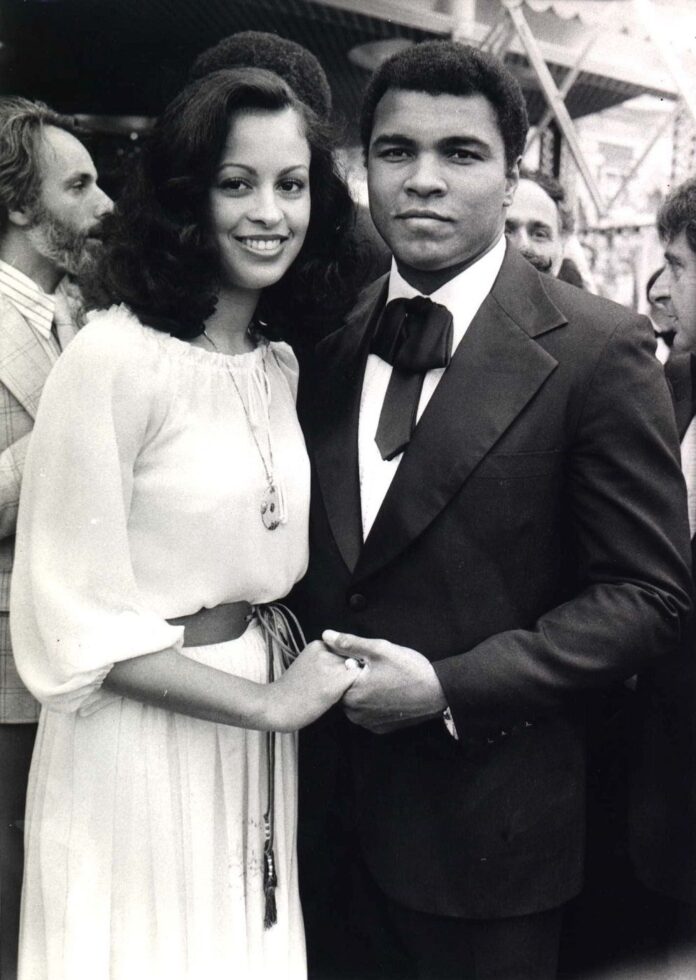 Muhammad Ali Bio: Wife, Net Worth, Death & Children - Players Bio