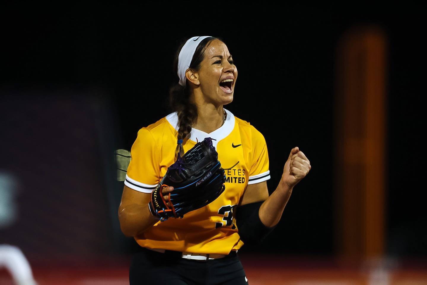 Cat Osterman Bio: Career, Net Worth, Husband & Olympics - Players Bio
