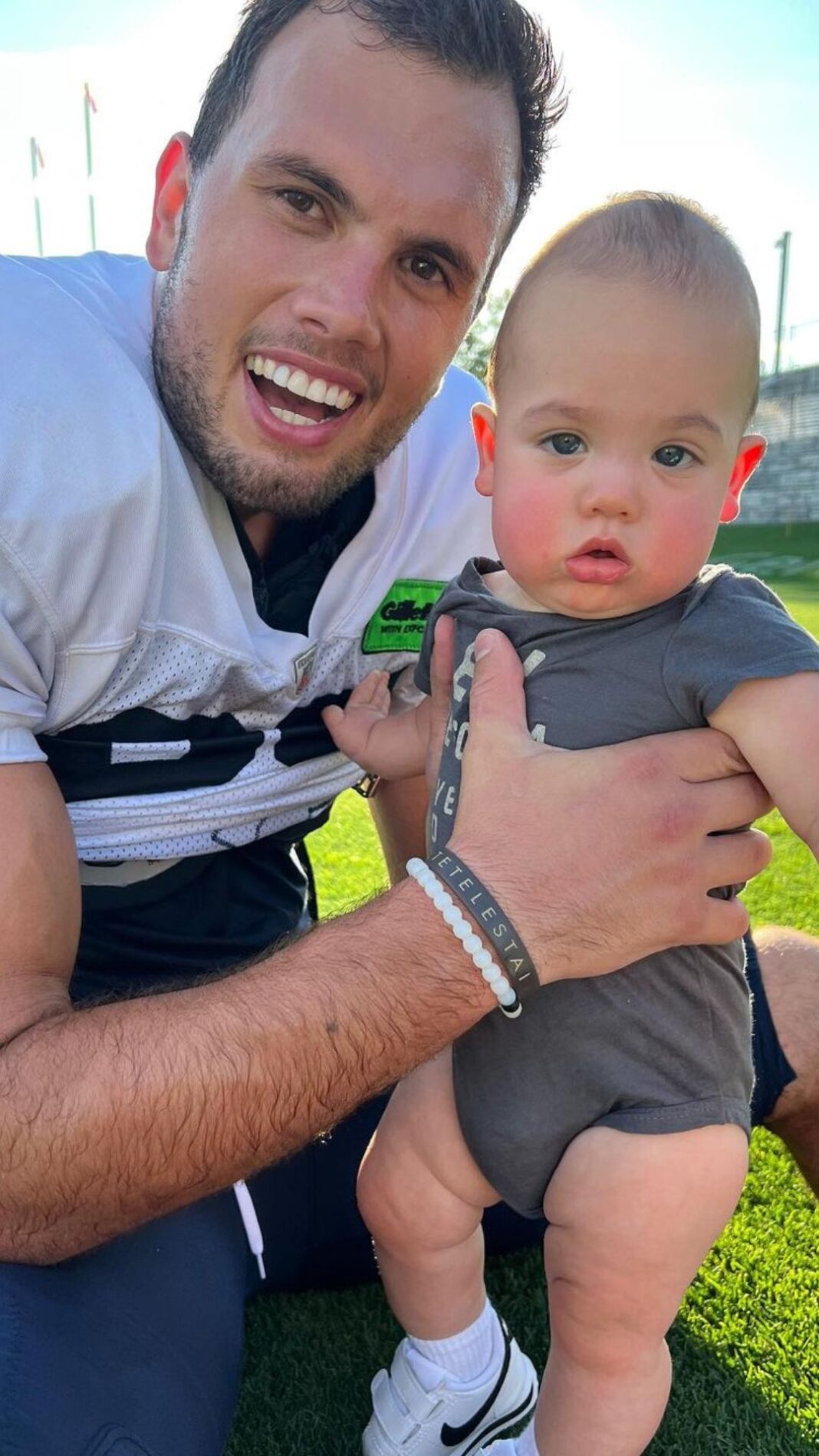 Hunter Henry Son: All We Know About John Ace Henry! - Players Bio