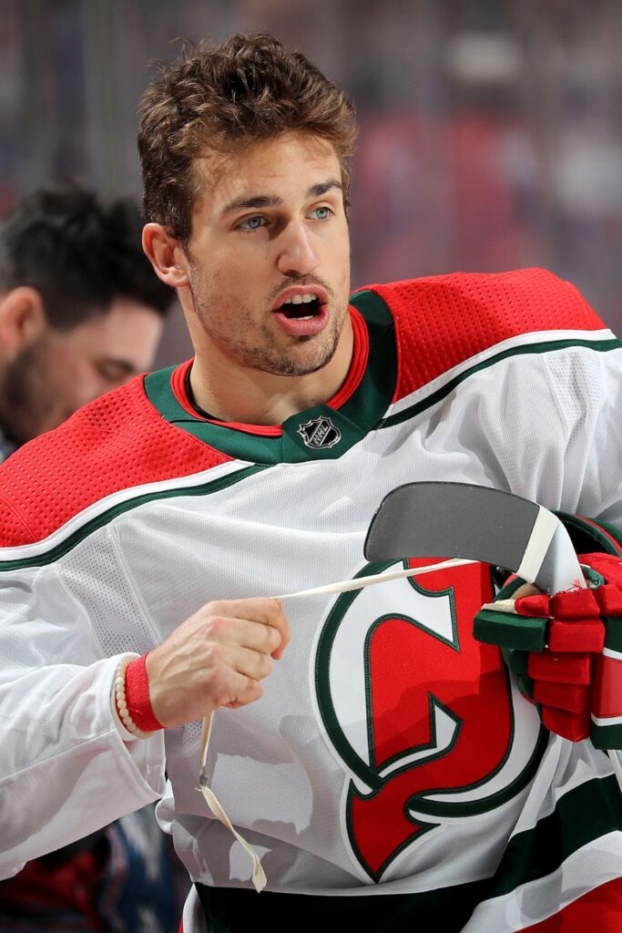 17 Hottest Ice Hockey Players - Players Bio