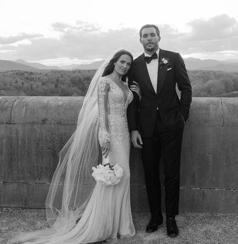 Harrison Smith's wife is a gorgeous lady - Players Bio