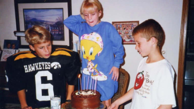 Kirk Cousins Sister, Karalyne Cousins: Bio, Family & Net Worth ...