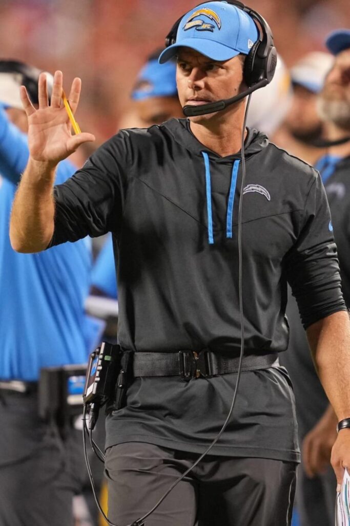 19 Handsome NFL Coaches - Players Bio