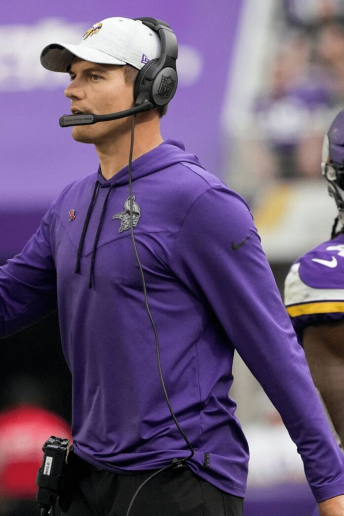 19 Handsome NFL Coaches - Players Bio 19 Handsome NFL Coaches - Players Bio