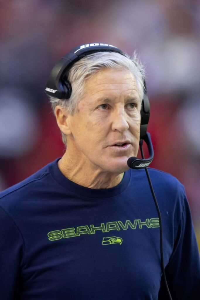 19 Handsome NFL Coaches - Players Bio