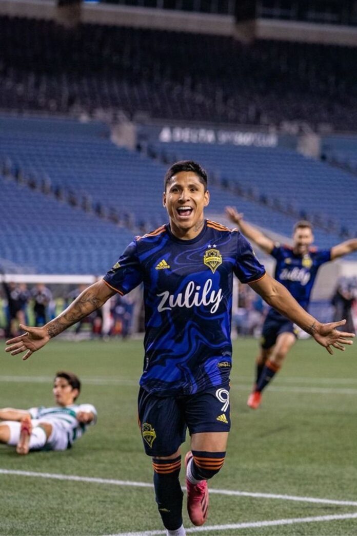 Raul Ruidiaz Bio: Career, Family, Stats, Wife & Net Worth - Players Bio