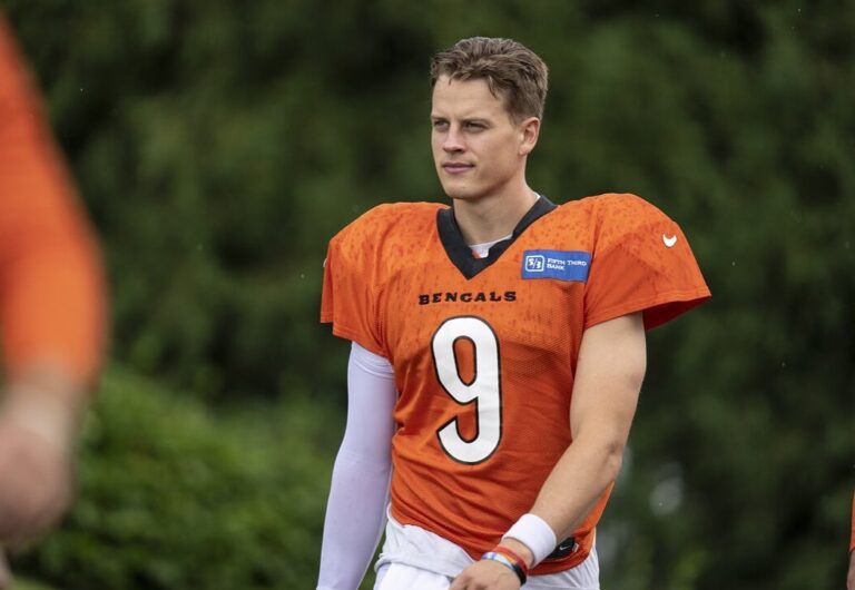 Joe Burrow's Mother, Robin Burrow - Players Bio