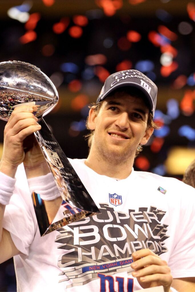 Top 10 Greatest Players in the History of Super Bowl - Players Bio