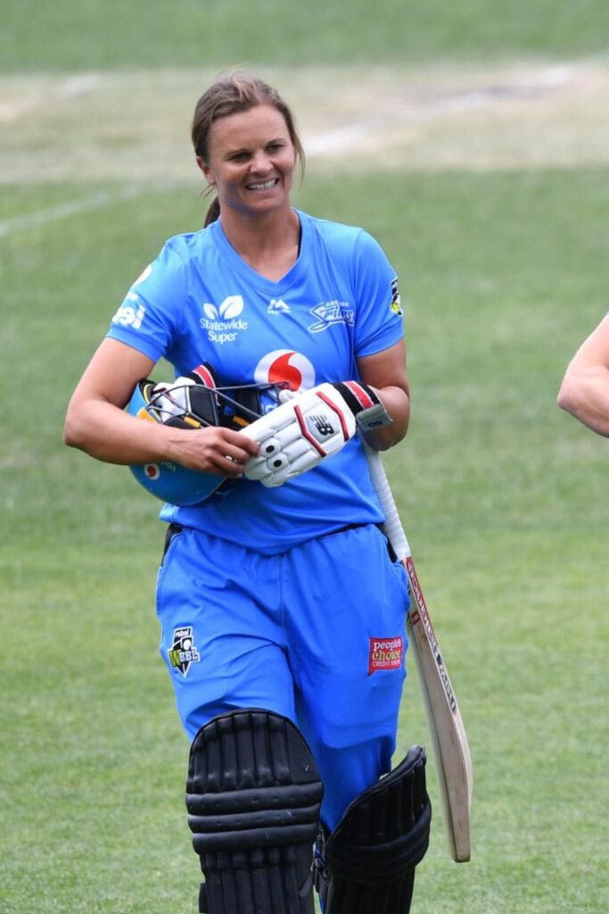 19 Greatest Female Batsmen - Players Bio