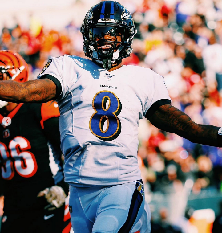 Baltimore Ravens Quarterback jackson Celebrating After The Victory ...