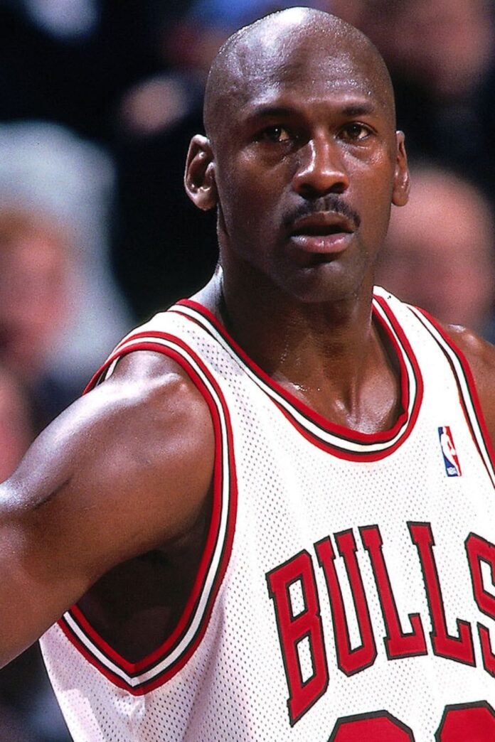 12 Most Athletic Person Ever In Sports History - Players Bio