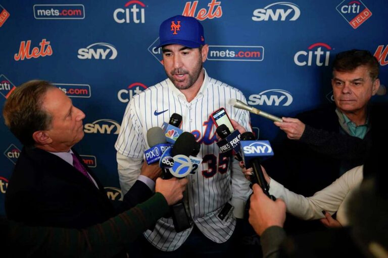 Justin Verlander Bio: Net Worth, Wife & Children - Players Bio