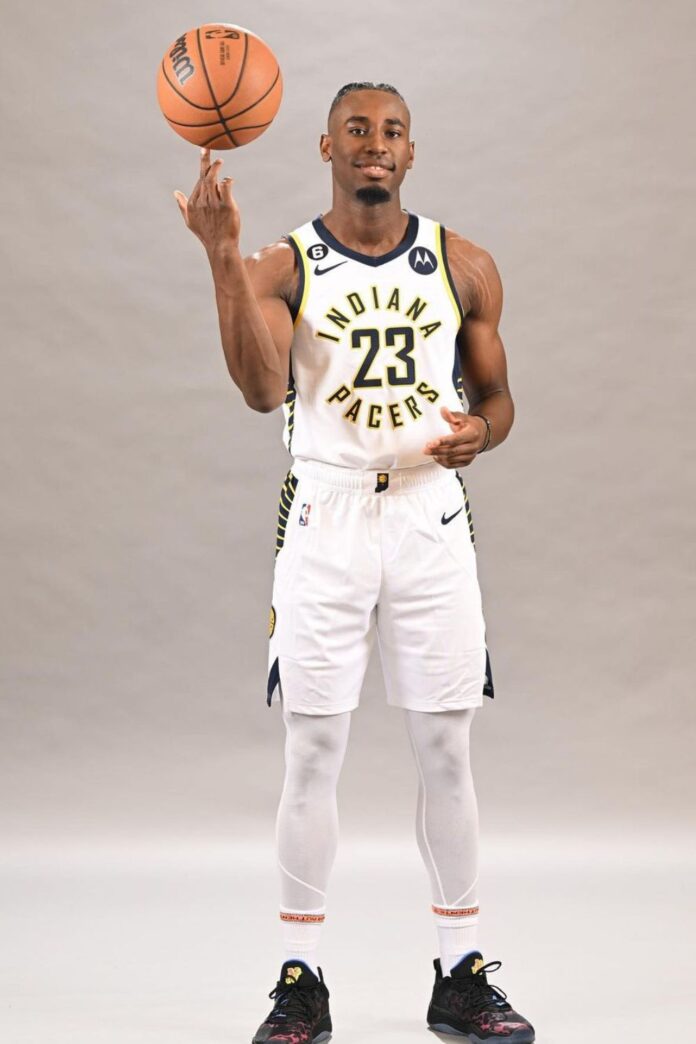 Curt Menefee Bio: Family, Net Worth & Girlfriend - Players Bio