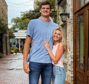 Walker Kessler Bio: Girlfriend, Net Worth & Contracts - Players Bio